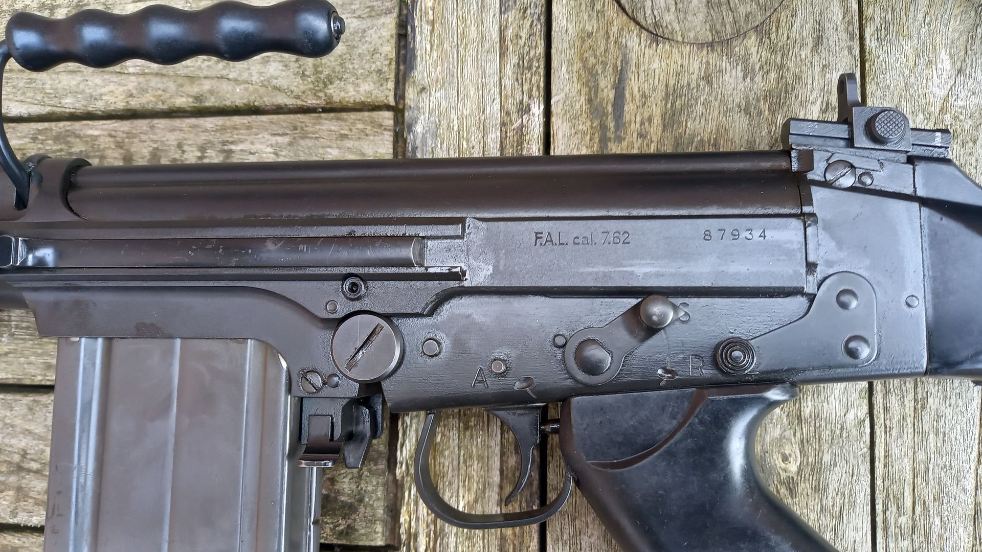 The FN FAL with sandcuts from the MECAR reference collection. | The FAL ...