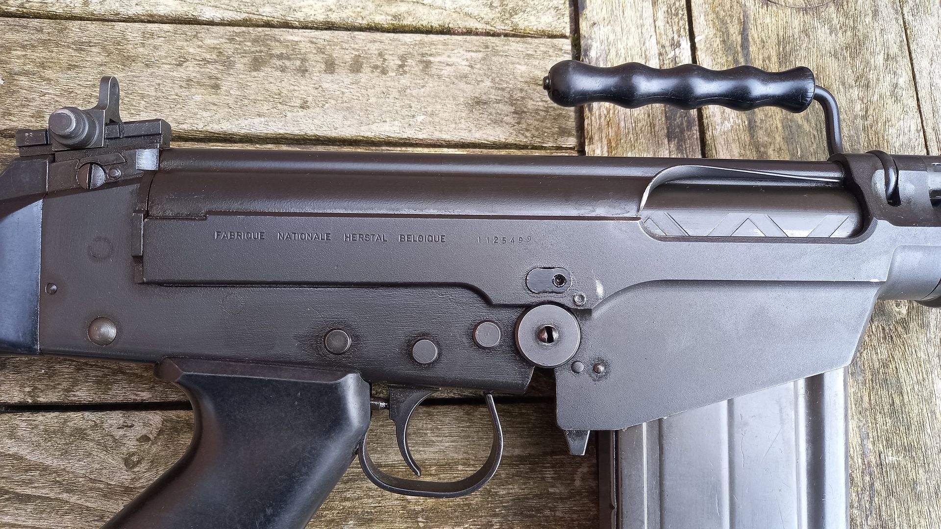 The FN FAL with sandcuts from the MECAR reference collection. | The FAL ...