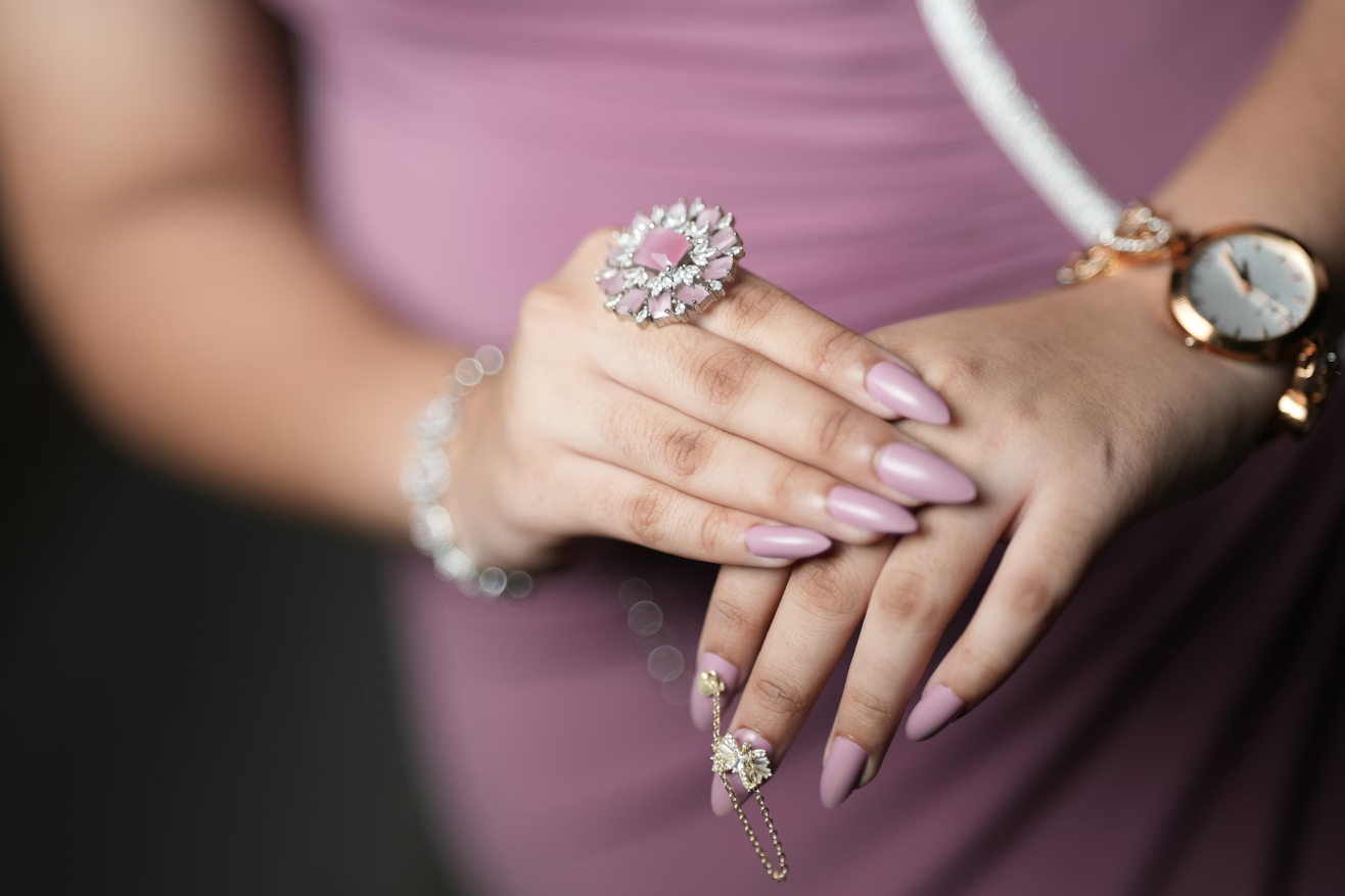 The Weight of What We Wear - 1883 Magazine