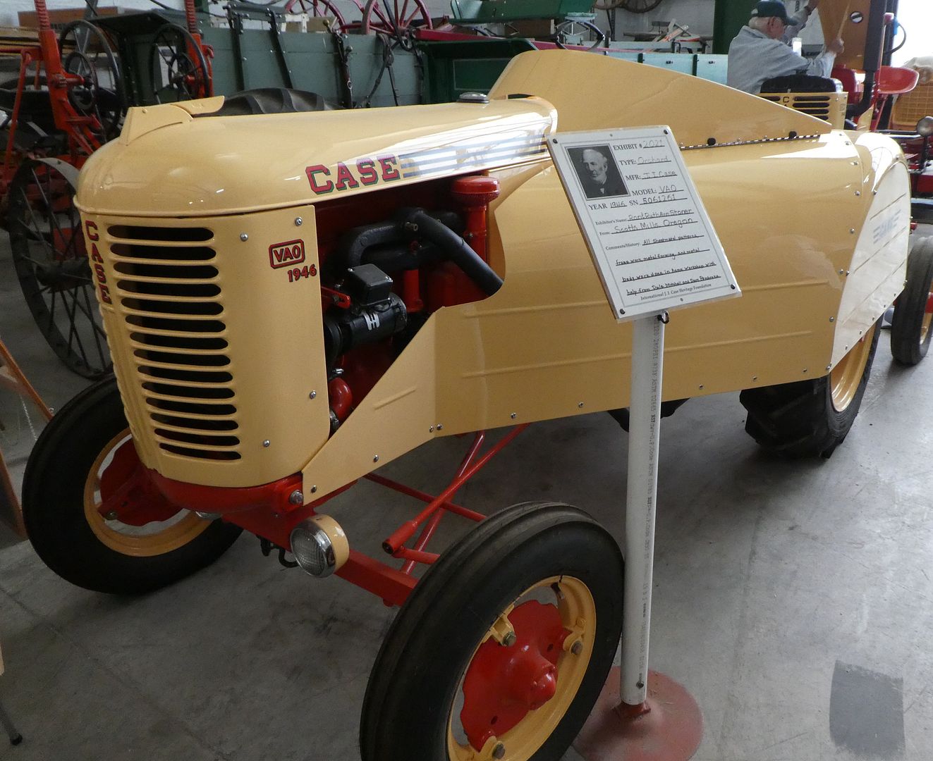 Yamhill Museum: Tractors of the 1940s (photo diary)