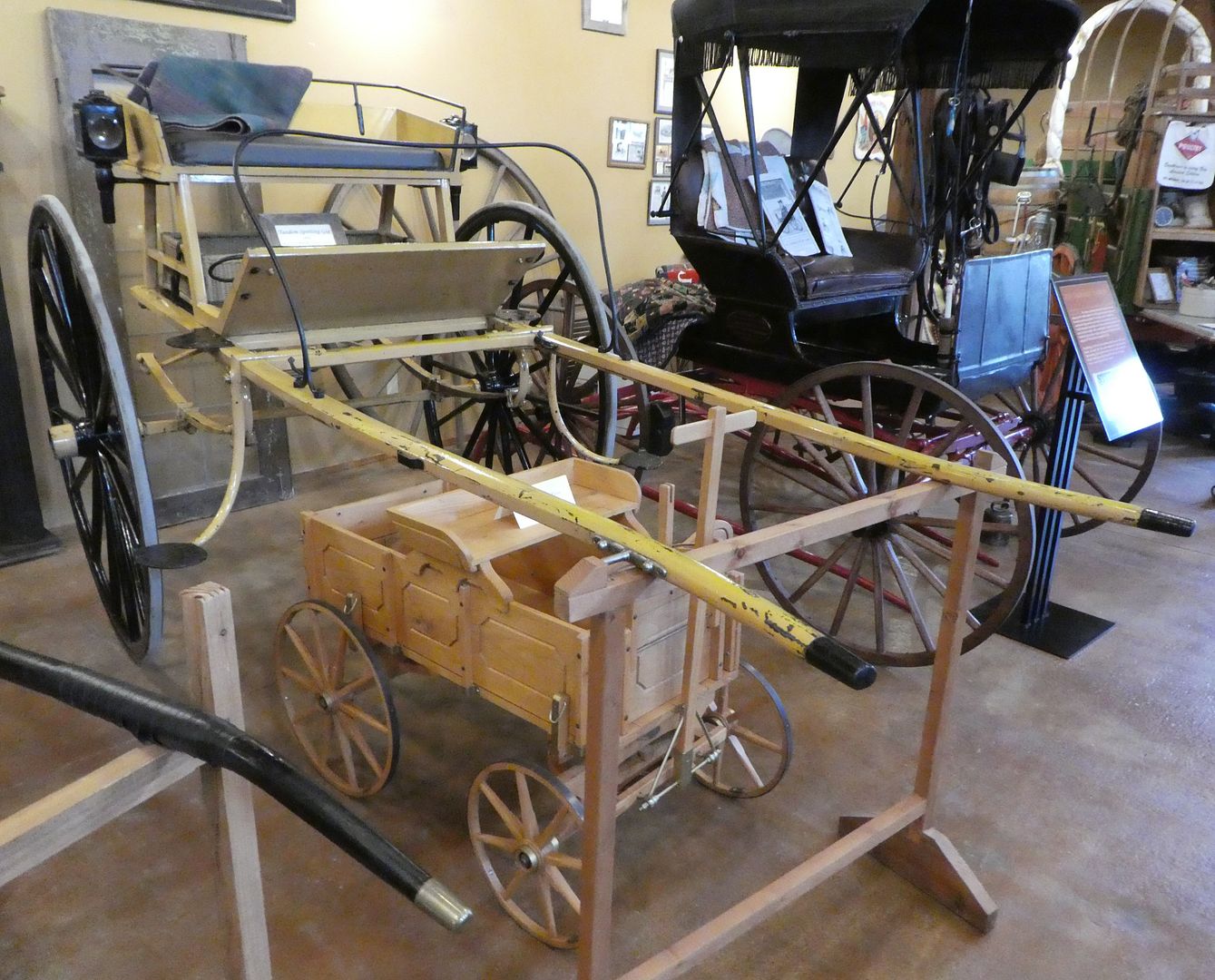 Northwest Carriage Museum: Some two-wheel carriages (photo diary)