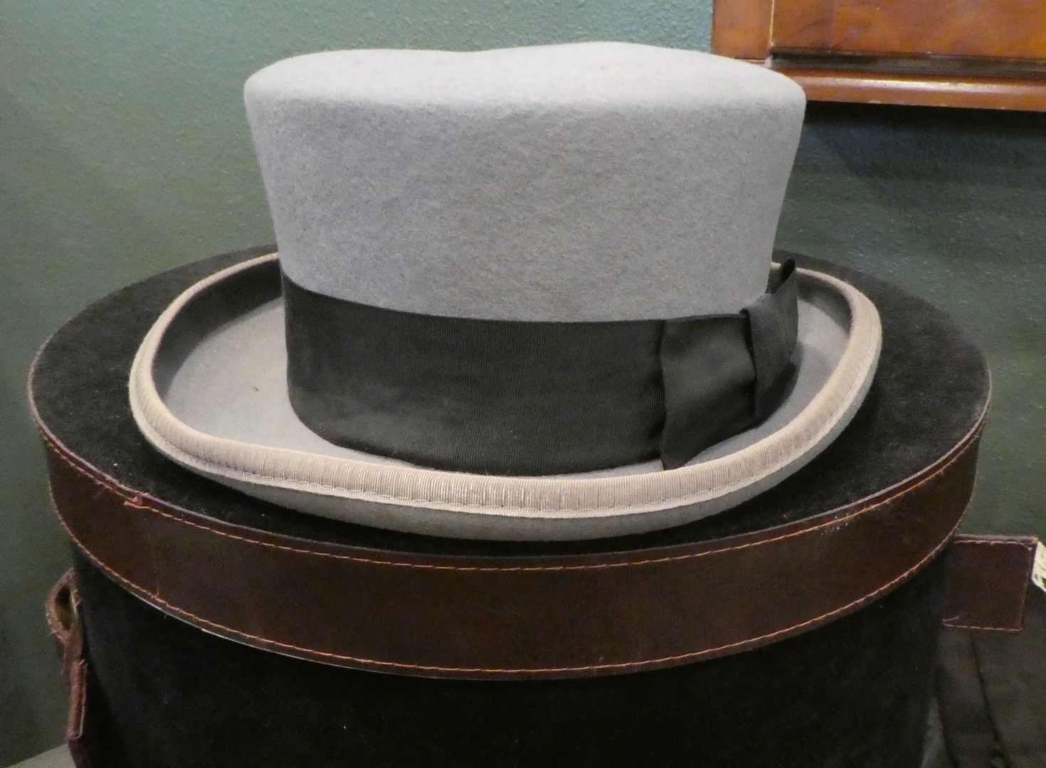 Museums 401: Hats (photo diary)