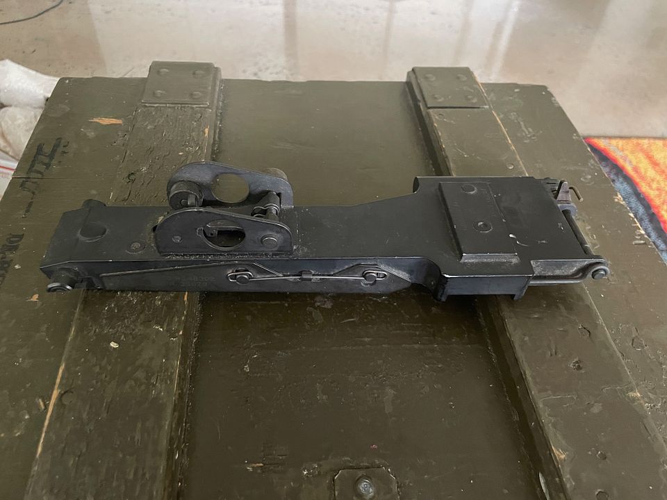 I Finally Found an Early M249 Top Cover | The FAL Files