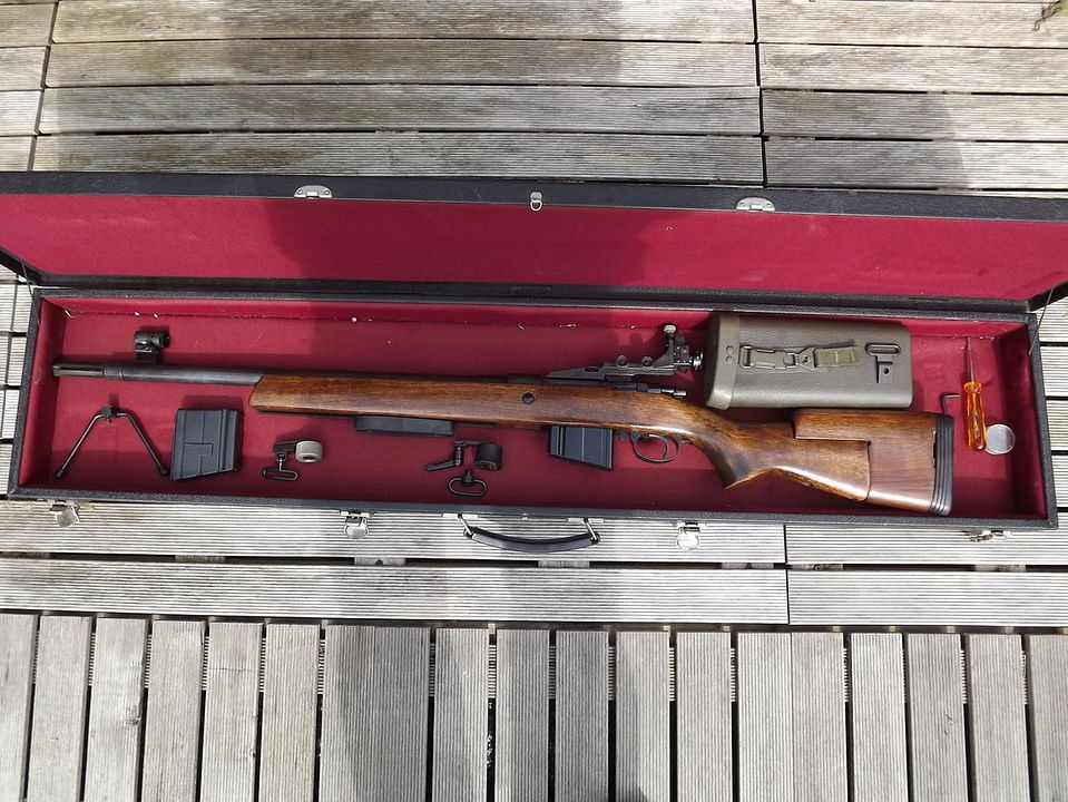 The special FN 30-11 sniperrifle for the Belgian gendarmerie ...