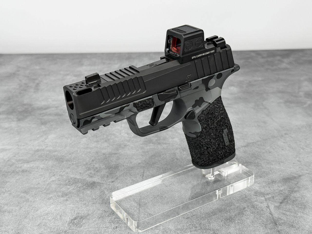Sig P365 XMacro Comp - Custom Urban Camo/DLC w/ Holosun EPS Carry Green ...