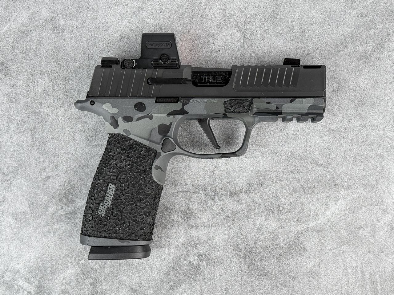 Sig P365 XMacro Comp - Custom Urban Camo/DLC w/ Holosun EPS Carry Green ...
