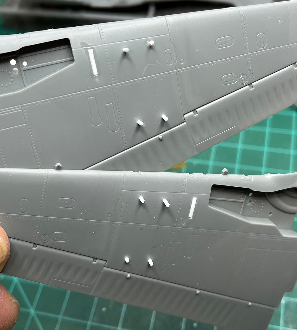 1:48 Hobby Boss F8F1B converted to F8F1 Bearcat (early) - Non-LSP Works ...