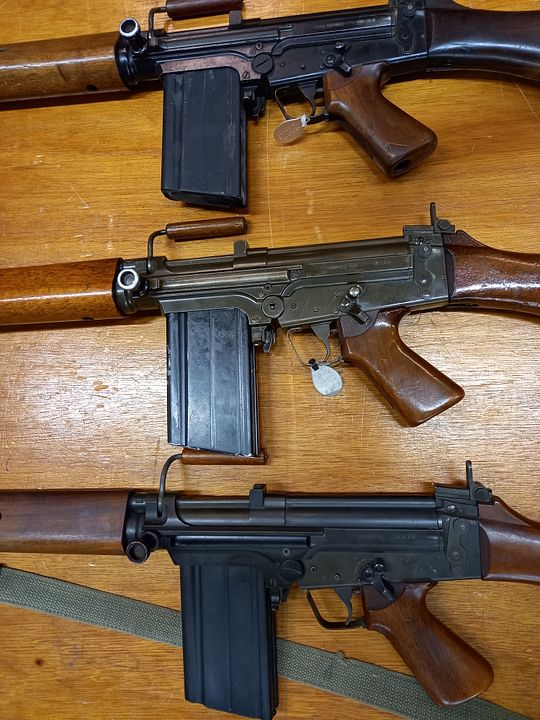 The Luxemburgian FN FAL's in detail, part 1 the regular infantry FAL ...