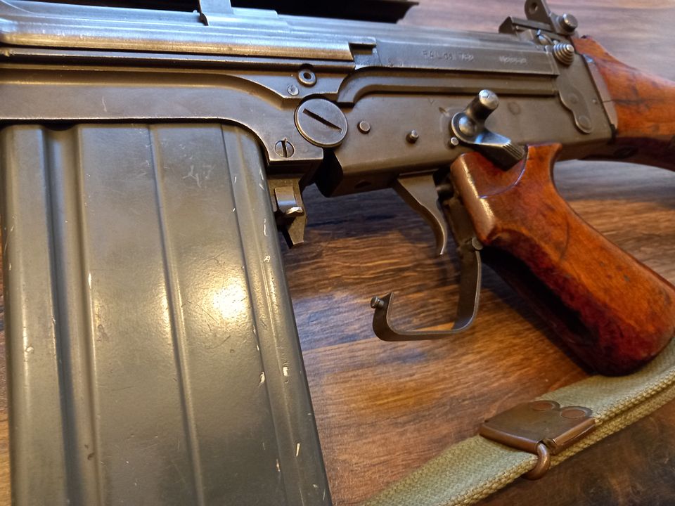 Finaly found an original FN FAL Luxembourg AL ! It took some time to ...