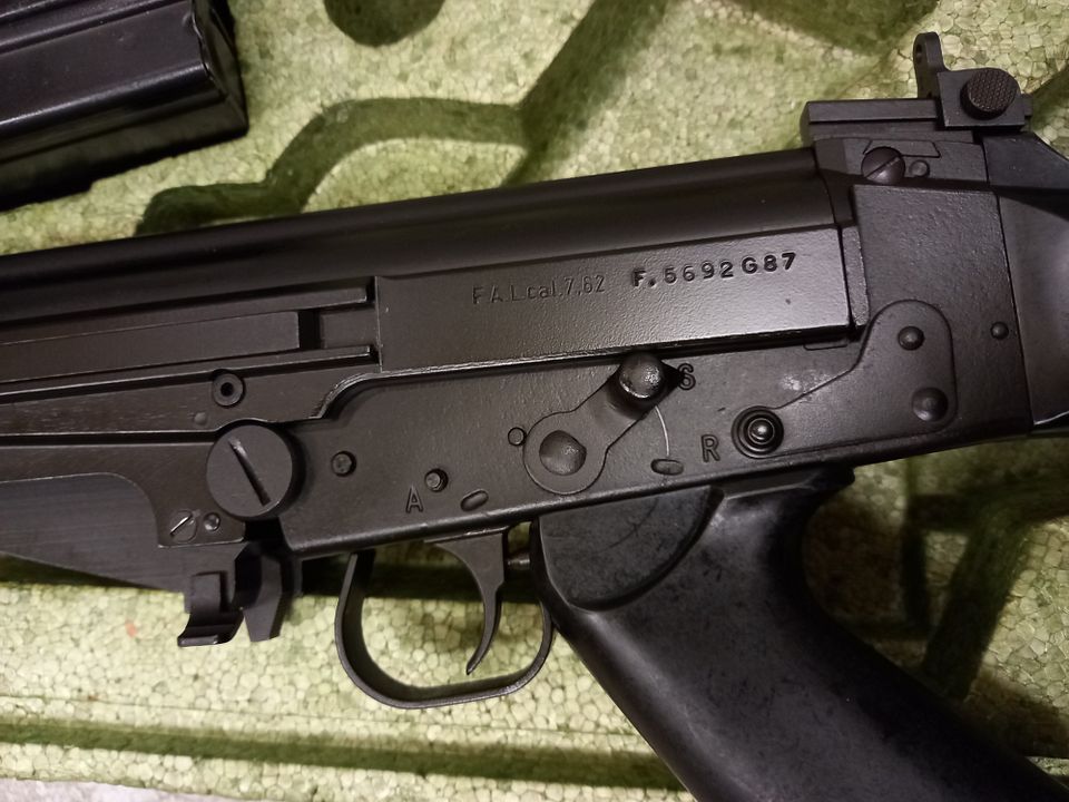 FN Gendarmerie M5 shorty FAL rifles. | The FAL Files