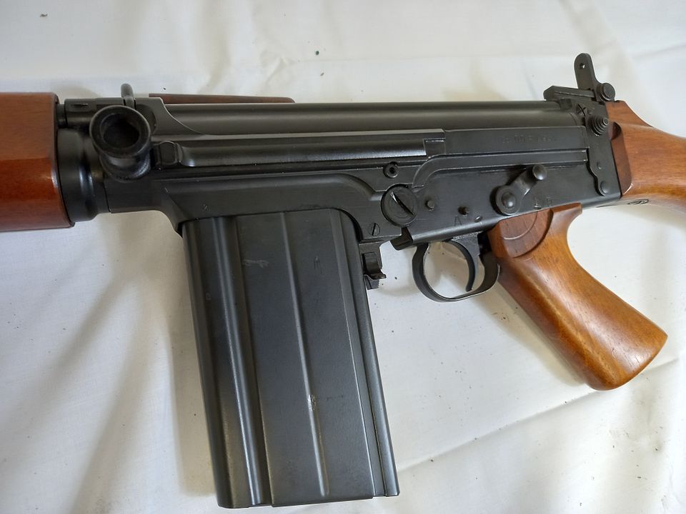 Original prototype Type M1 Belgian Gendarmerie FN FAL serial 00 (yep ...