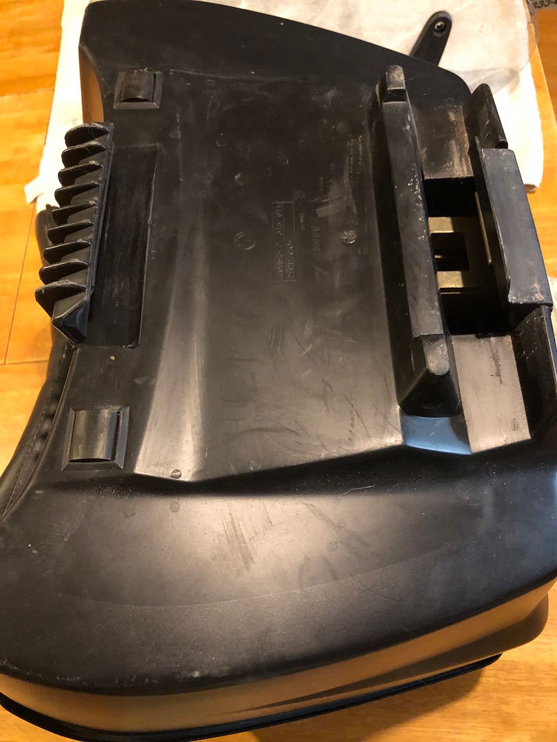 Sold - R1150GS OEM Top Case | Adventure Rider