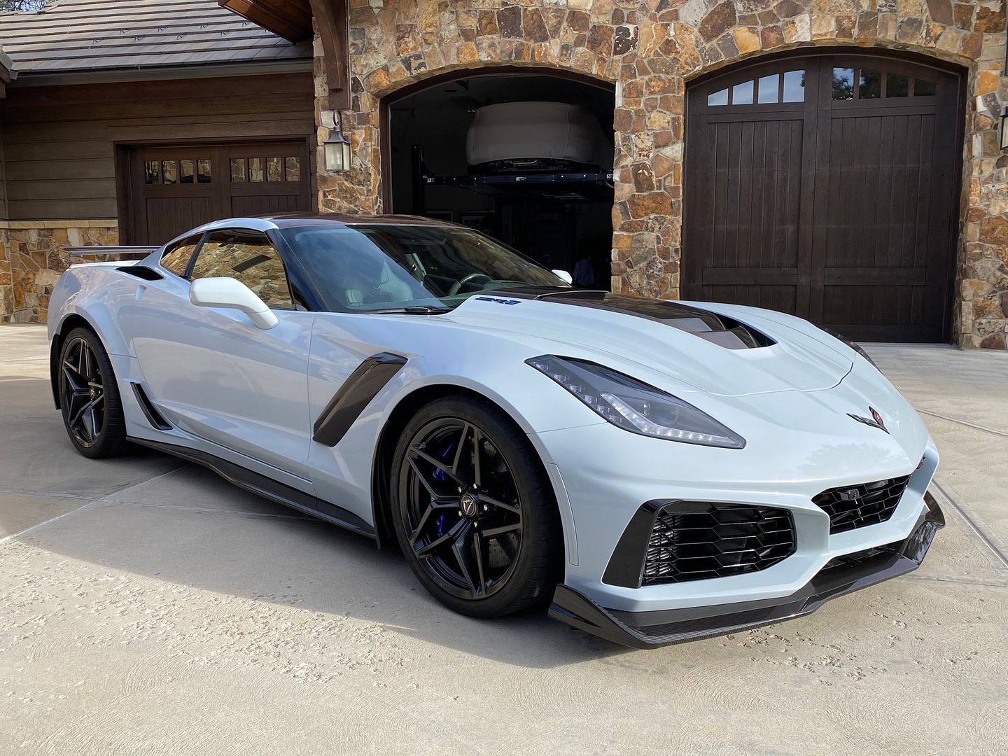 SOLD - 19' ZR1 Ceramic Matrix Gray 3ZR 641 miles - CorvetteForum ...