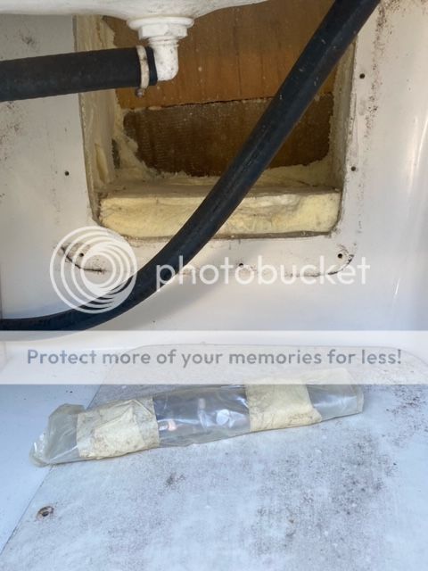 Fixed kicker bracket addition