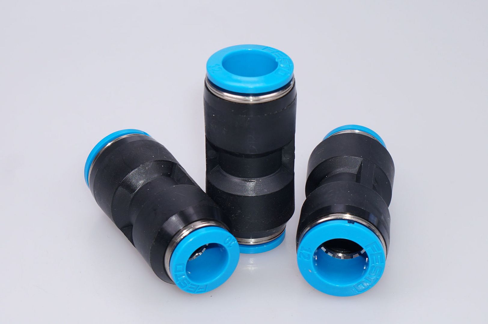 1 Stück FESTO 153040 Steckverbindung QS-12-10 NEU | eBay