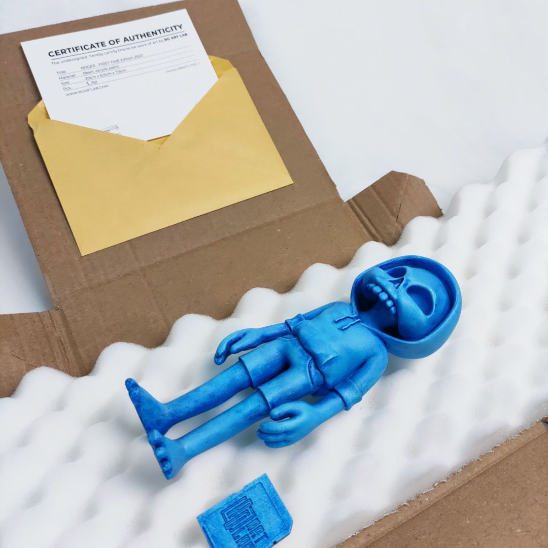Roger ‘First Time’ edition resin art toy released from RG Art Lab ...