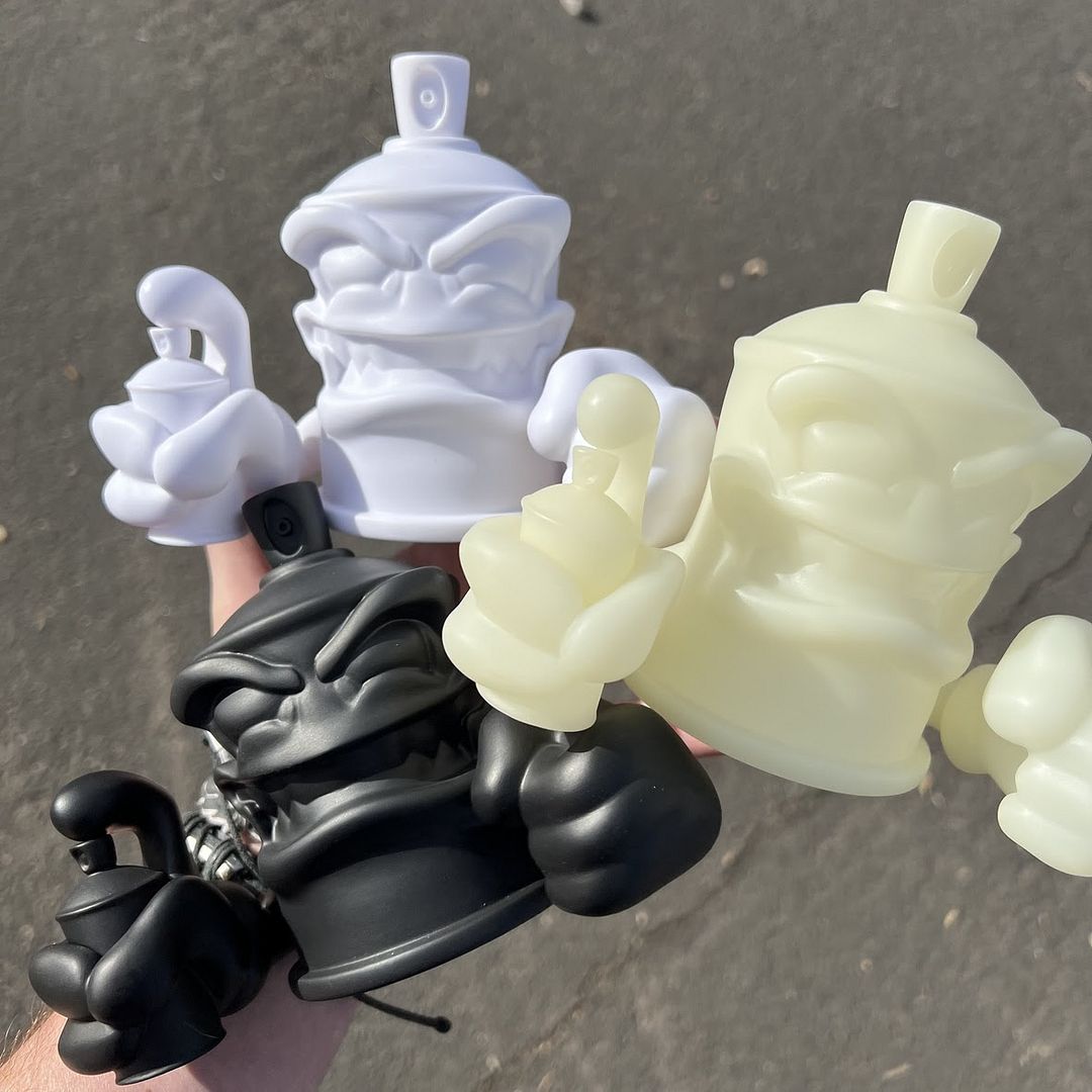 'KRUSH the KAN' DIY vinyl figure by Mr Mars & Tenacious Toys... release ...