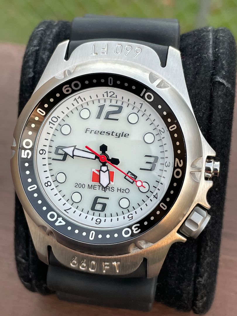 Freestyle Hammerhead Diver, White Dial, ref. FS101948 | WatchUSeek ...