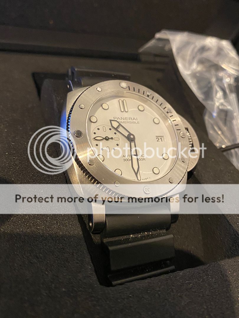 FS Panerai Submersible Bianco PAM02223 | WatchUSeek Watch Forums