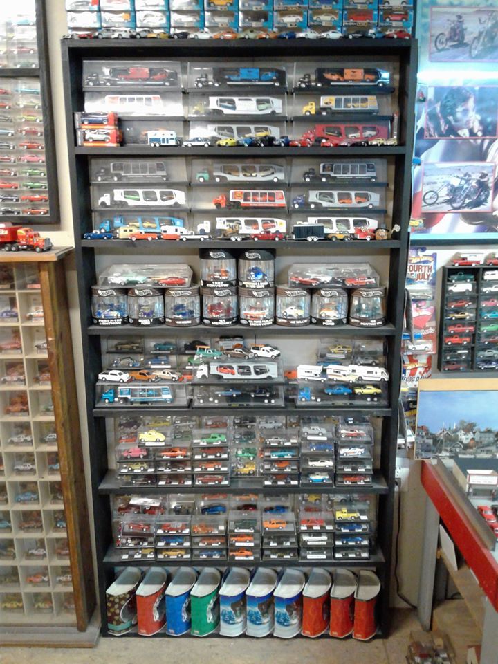 Early Spring Cleaning - Diecast Garage