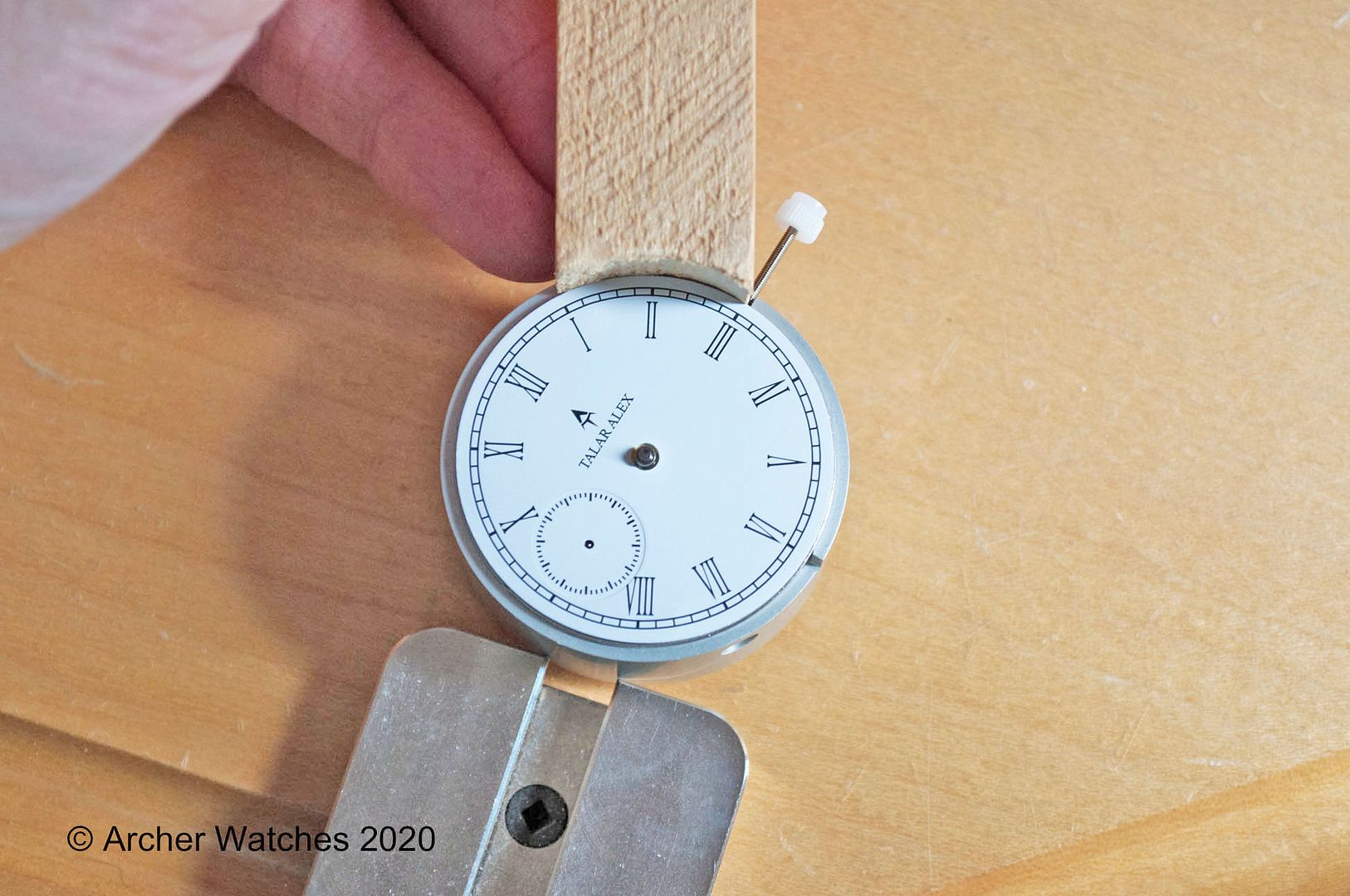 Bent legs | WatchUSeek Watch Forums