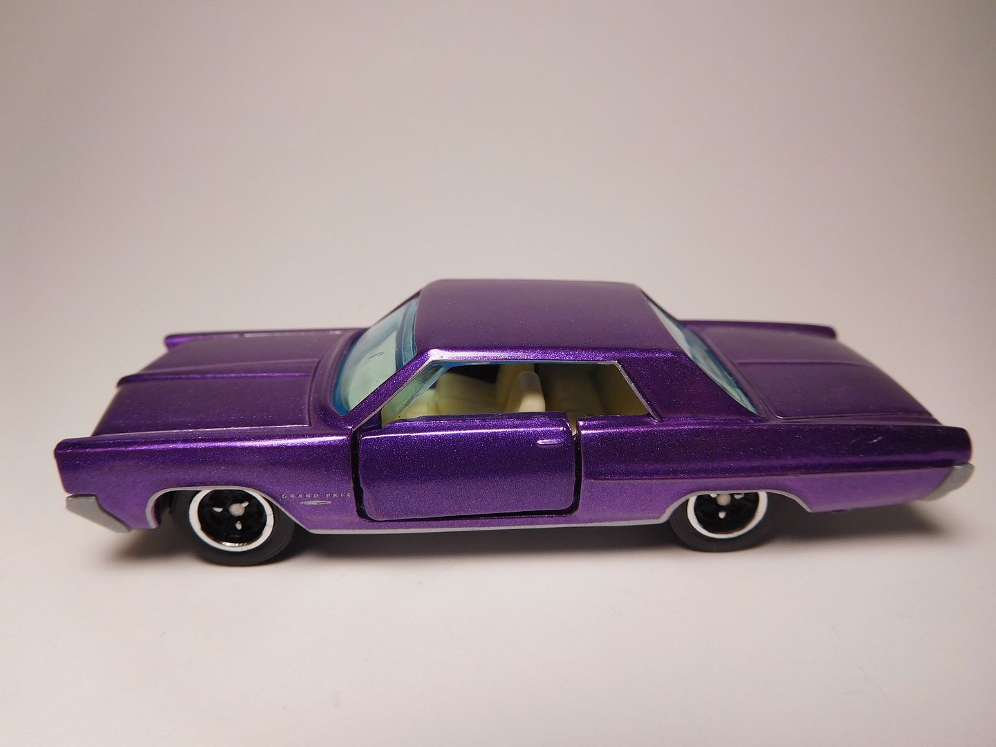 The Matchbox Color of the Day? Purple! | Page 2 | Hobbyist Forums