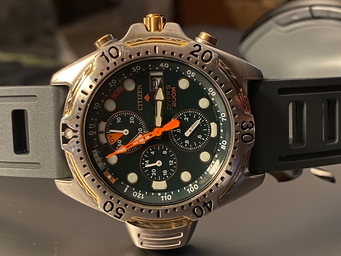 WTT collectable vintage Citizen Aqualand Promaster 200m 3745 (Rare Green Dial/Gold Accents ...