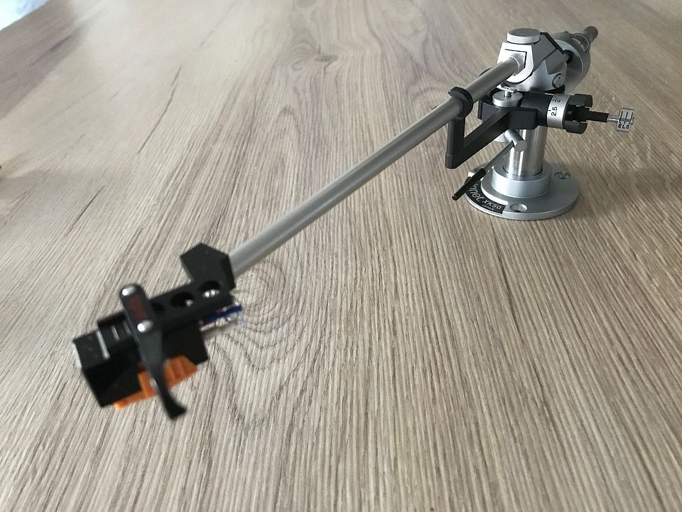 FS - Audio Technica AT1100 / XK50 Tonearm. Ex Condition
