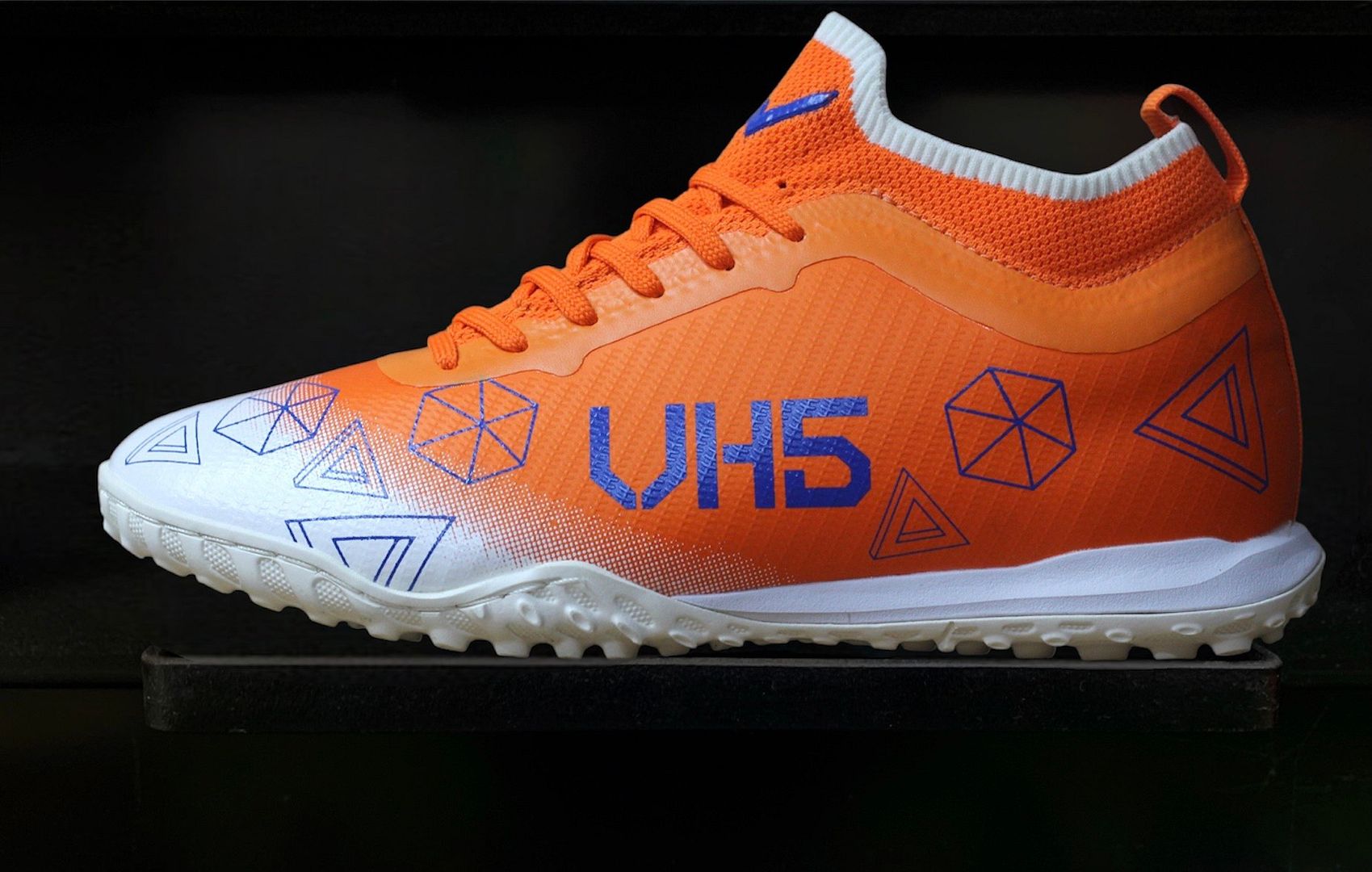 Giày bóng đá Wika VH5 màu cam đế trắng – Giày bóng đá chính hãng Nike ...