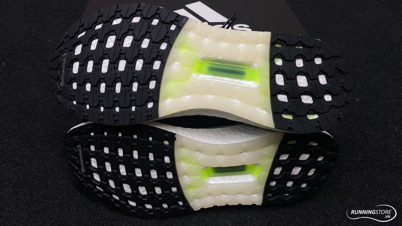 Adidas Ultraboost Summer - Core Black / Core Black / Cloud White ...