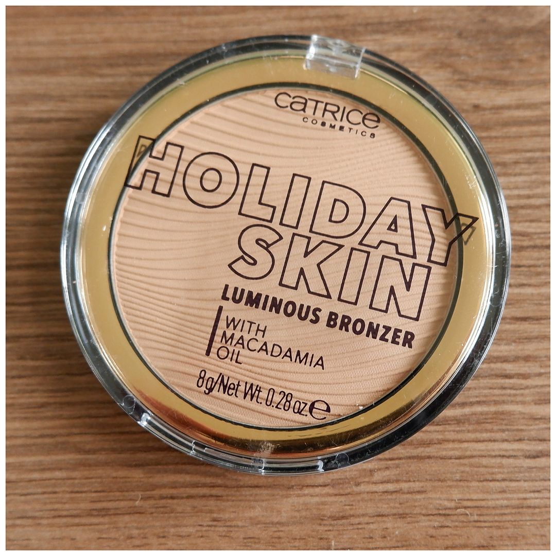 FLOATING IN DREAMS - Reviews . Makeup . Fashion . everyday beauty made ...