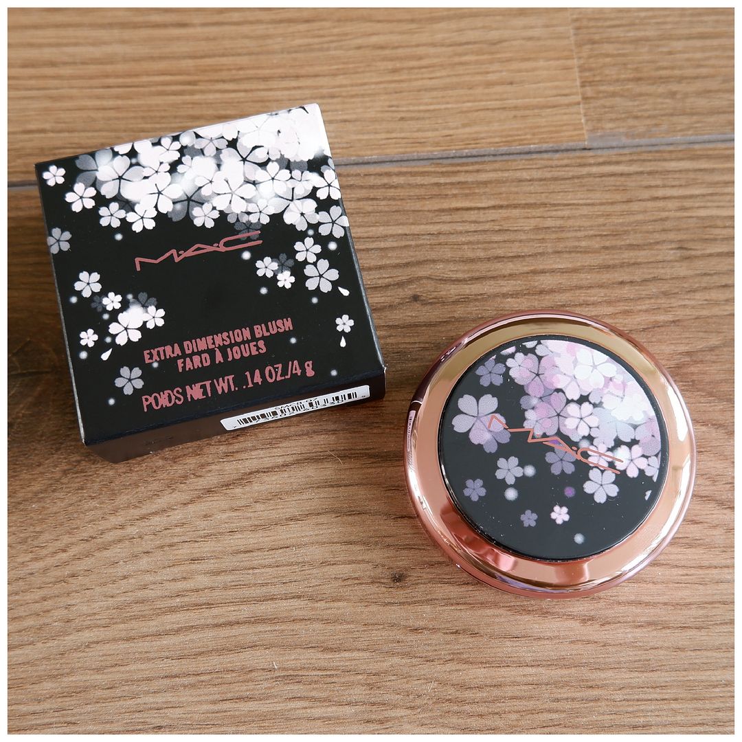 FLOATING IN DREAMS - Reviews . Makeup . Fashion . everyday beauty made ...