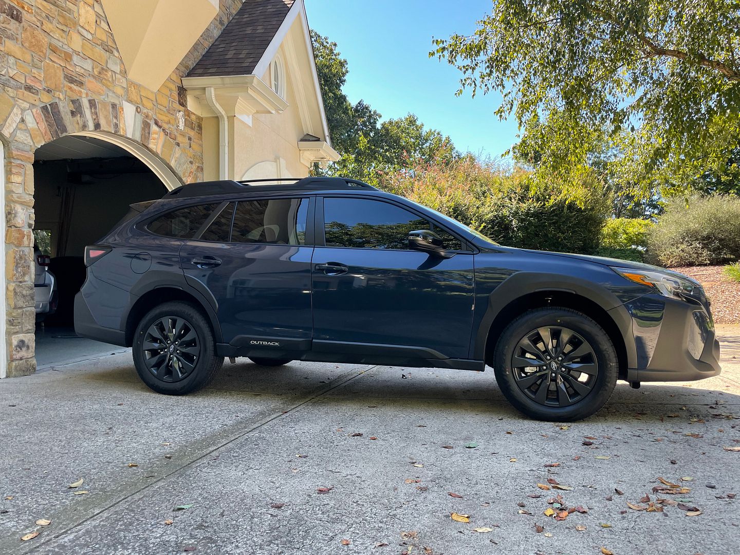 Soon to be owner of Cosmic blue onyx XT | Subaru Outback Forums