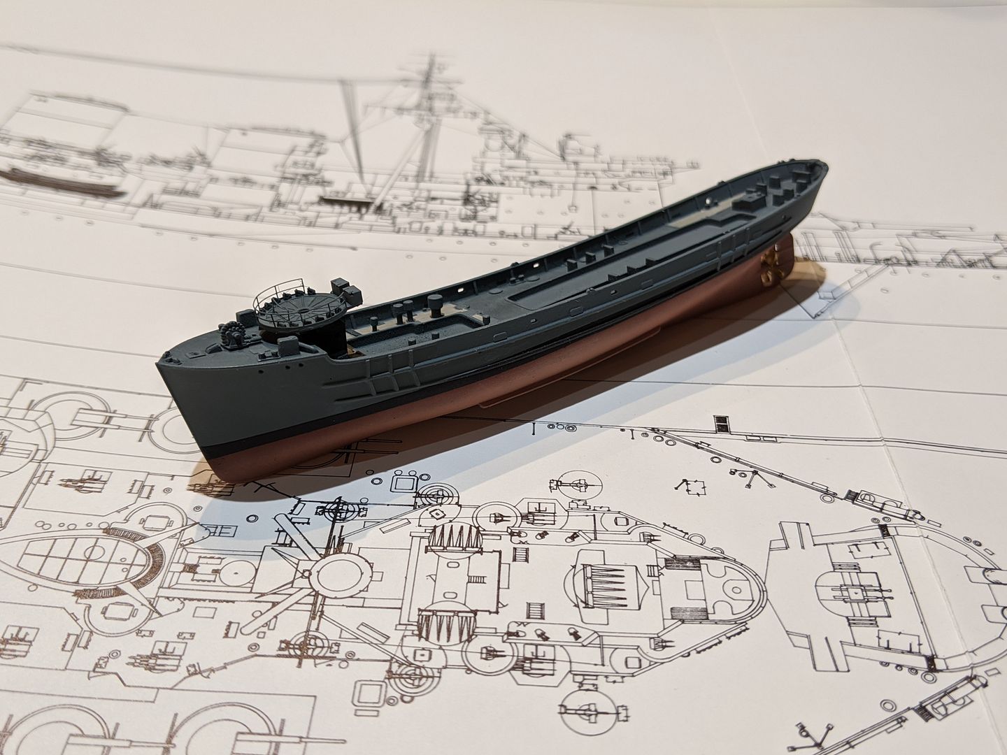1/350 HMT Sir Gareth, Round Table class Admiralty Trawler - Work in ...