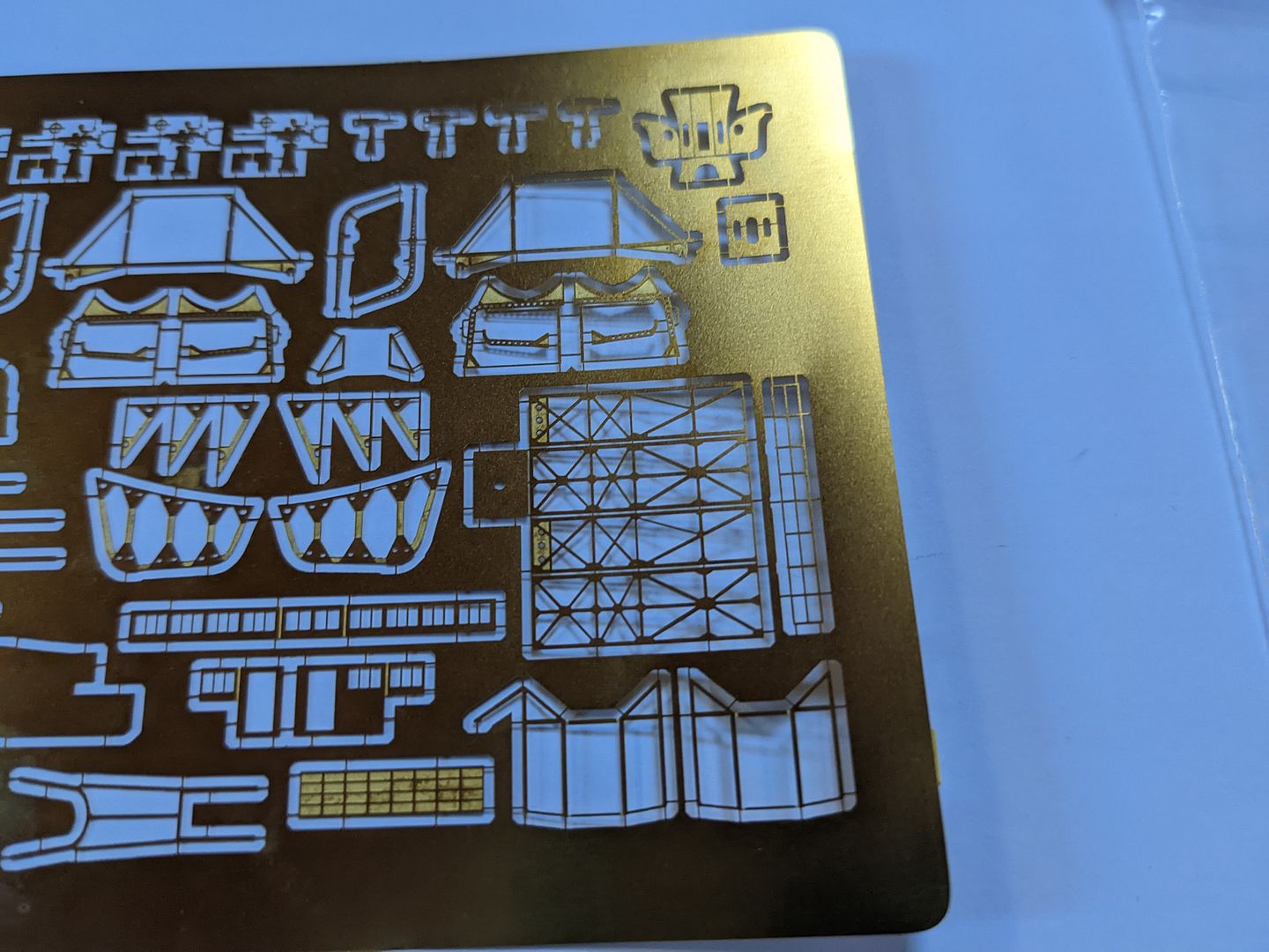 Does anyone make an Injected plastic 4 stack Destroyer class model in 1 ...