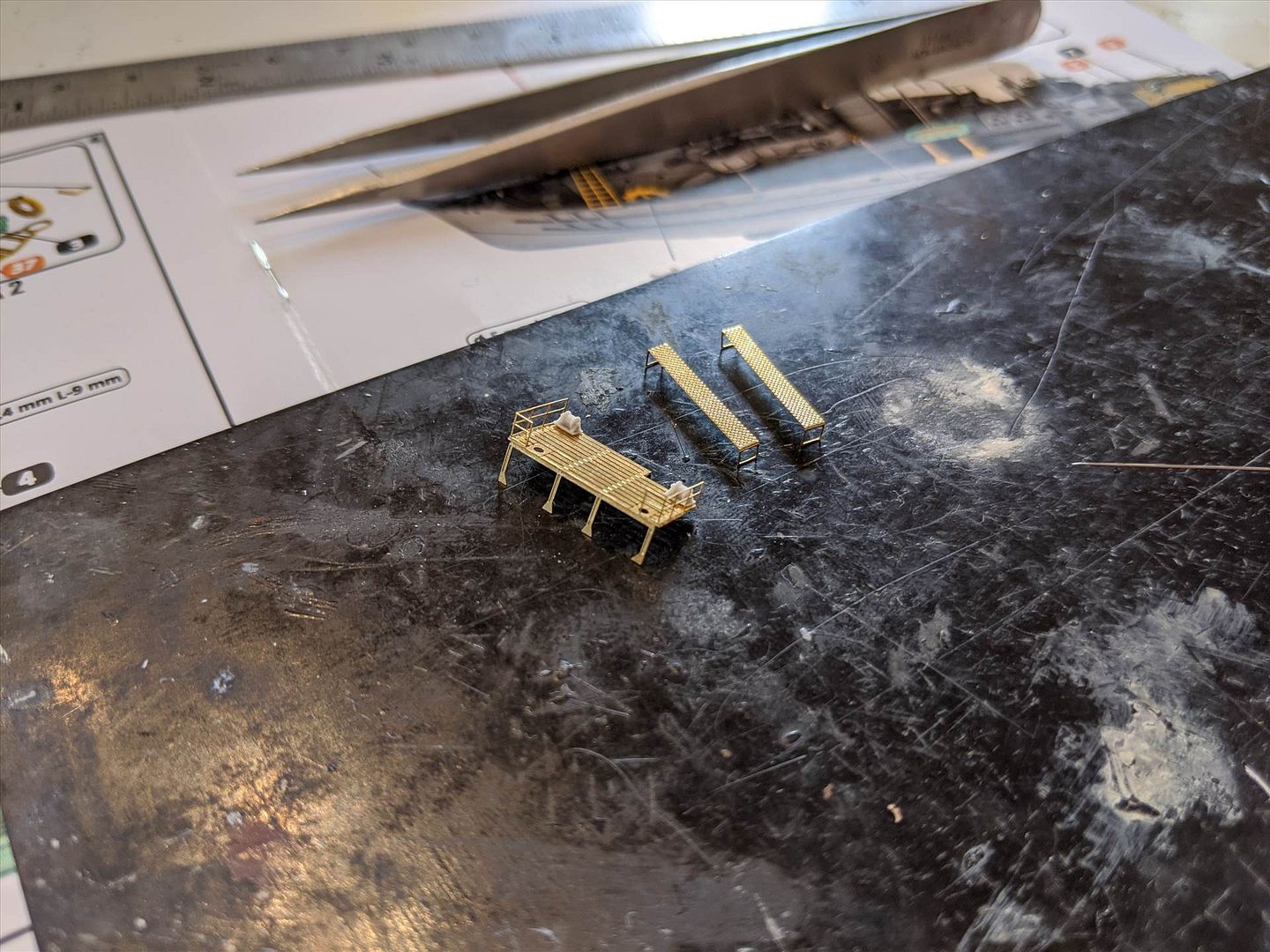 1/350 HMT Sir Gareth, Round Table class Admiralty Trawler - Page 3 ...