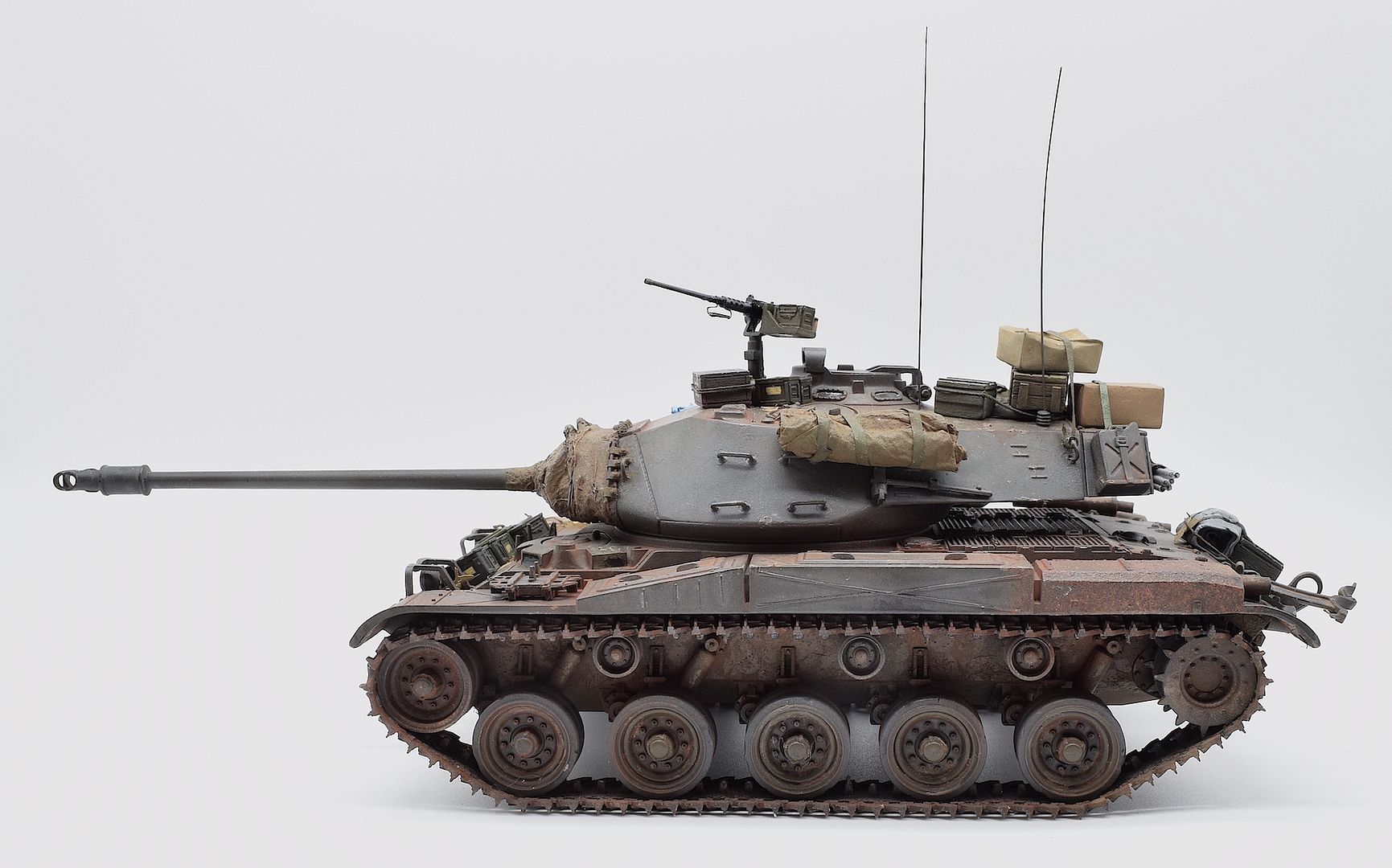 M41 Walker Bulldog - Ready for Inspection - Armour - Britmodeller.com