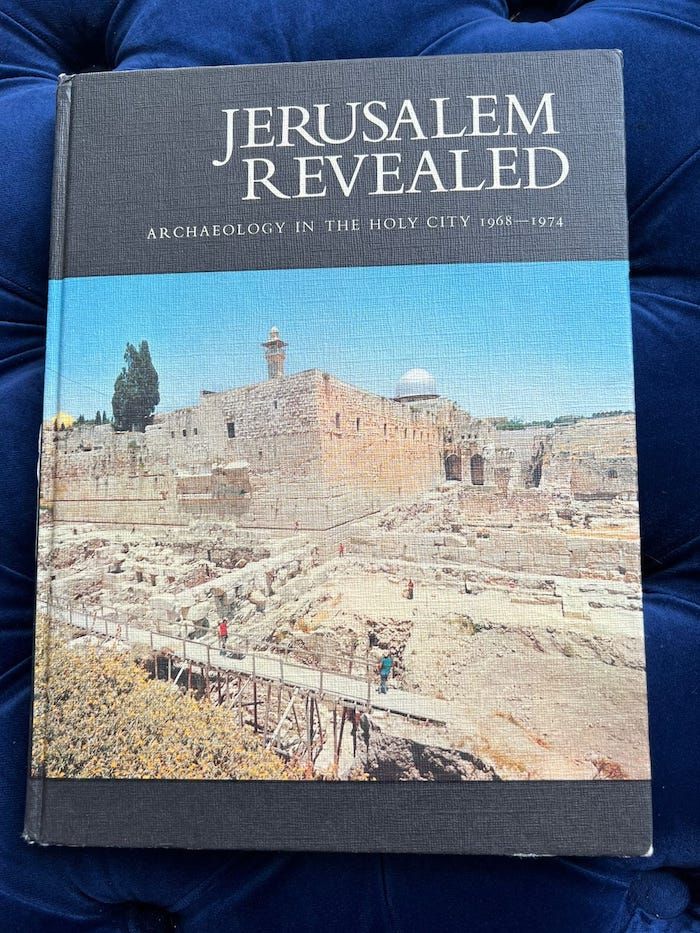 TUHAN YESUS dan KOMUNITAS ESENI - SarapanPagi Biblika Ministry